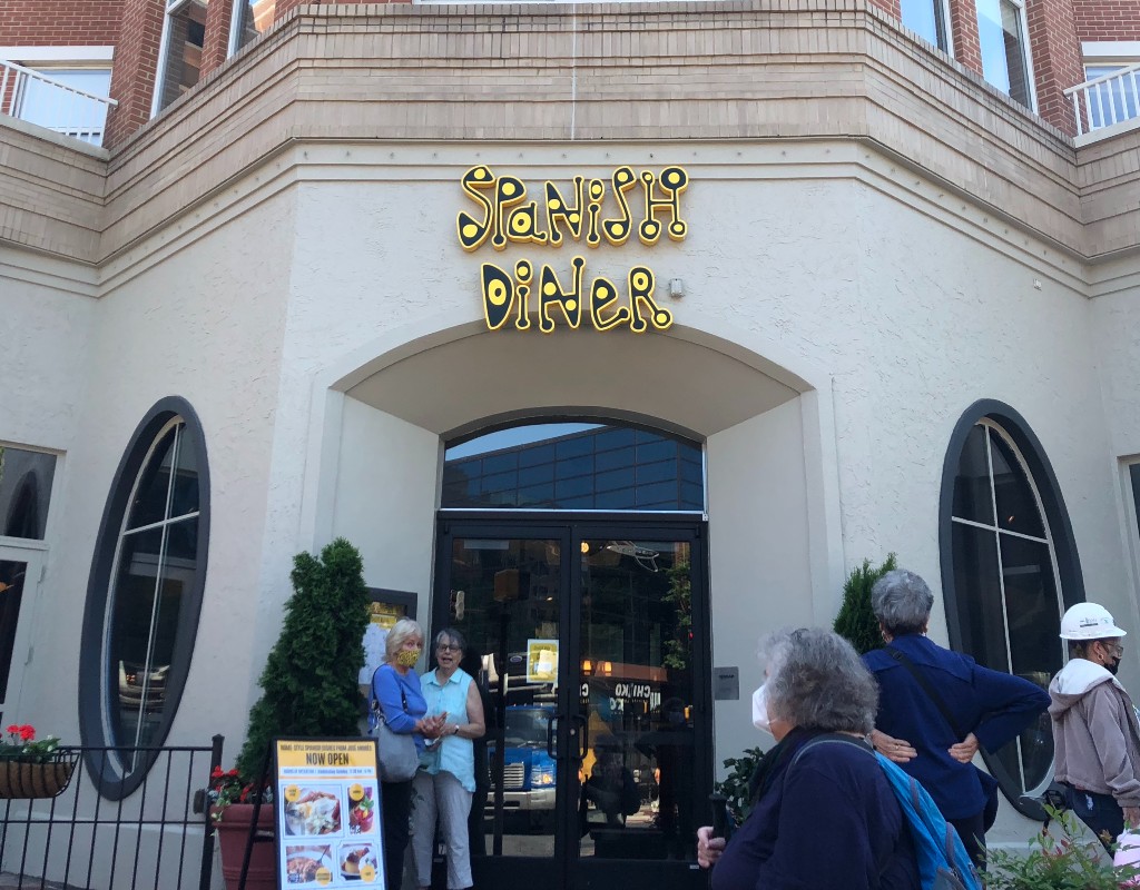 José Andrés' Spanish Diner Offers Comfort Food to Make You 'Feel Right ...